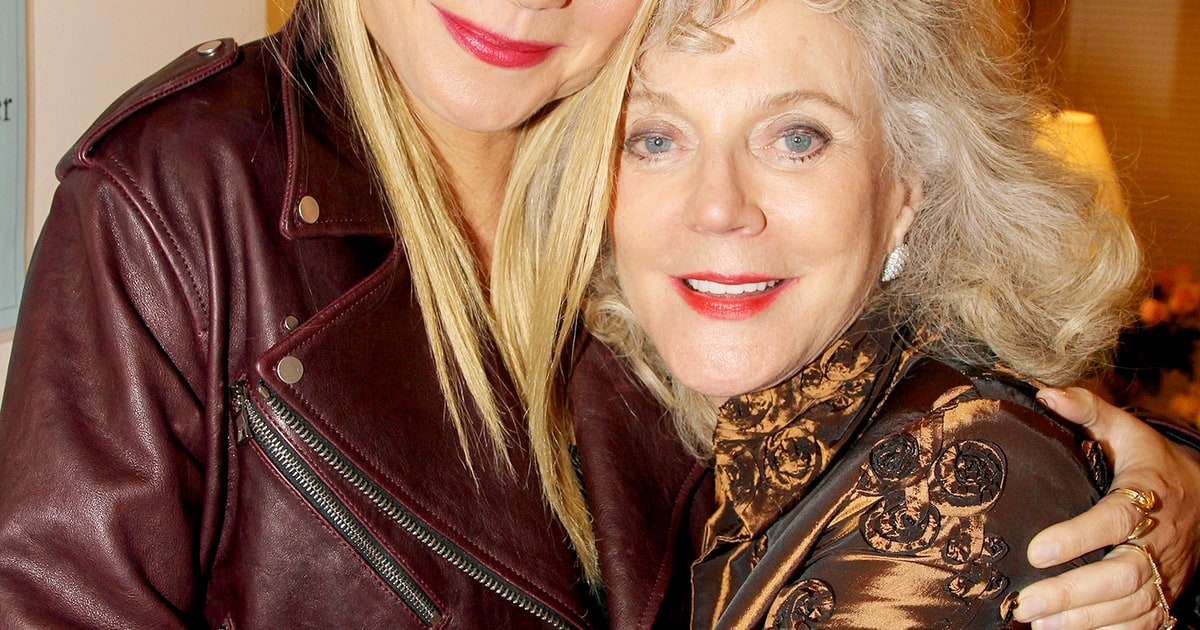Blythe Danner, Gwyneth Paltrow's Mom, Doesn't Get Conscious Uncoupling ... Blythe Danner, Gwyneth Paltrow's Mom, Doesn't Get Conscious Uncoupling ...